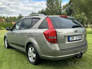 Kia Ceed 2011 in Riga, with an engine capacity of 1.60 L and mileage of 281 thousand km for 3600 €, photo 5 on AUTOMOTO.COM.LV
