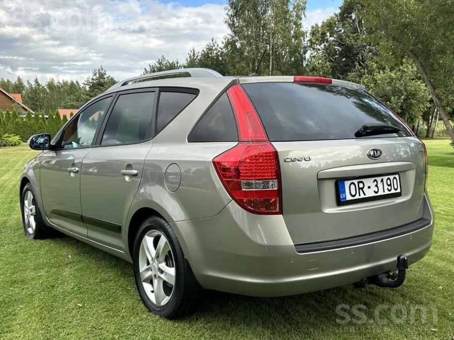 Kia Ceed 2011 in Riga, with an engine capacity of 1.60 L and mileage of 281 thousand km for 3600 €, photo 5 on AUTOMOTO.COM.LV