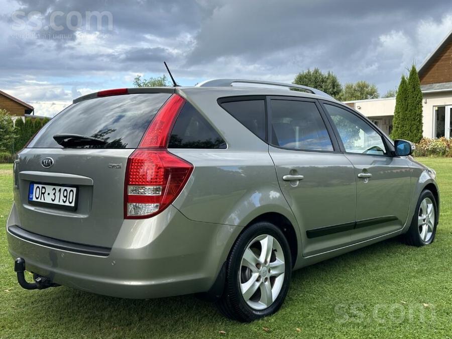 Kia Ceed 2011 in Riga, with an engine capacity of 1.60 L and mileage of 281 thousand km for 3600 €, photo 6 on AUTOMOTO.COM.LV