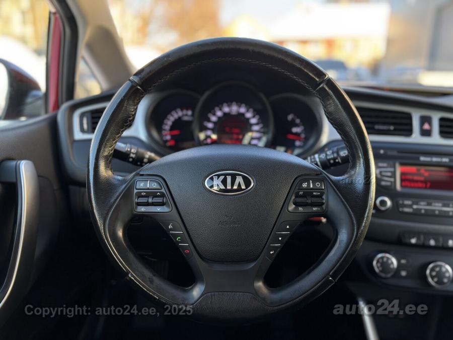 Kia Ceed 2013 in Tartu, with an engine capacity of 1.60 L and mileage of 176 thousand km for 4999 €, photo 9 on AUTOMOTO.COM.LV