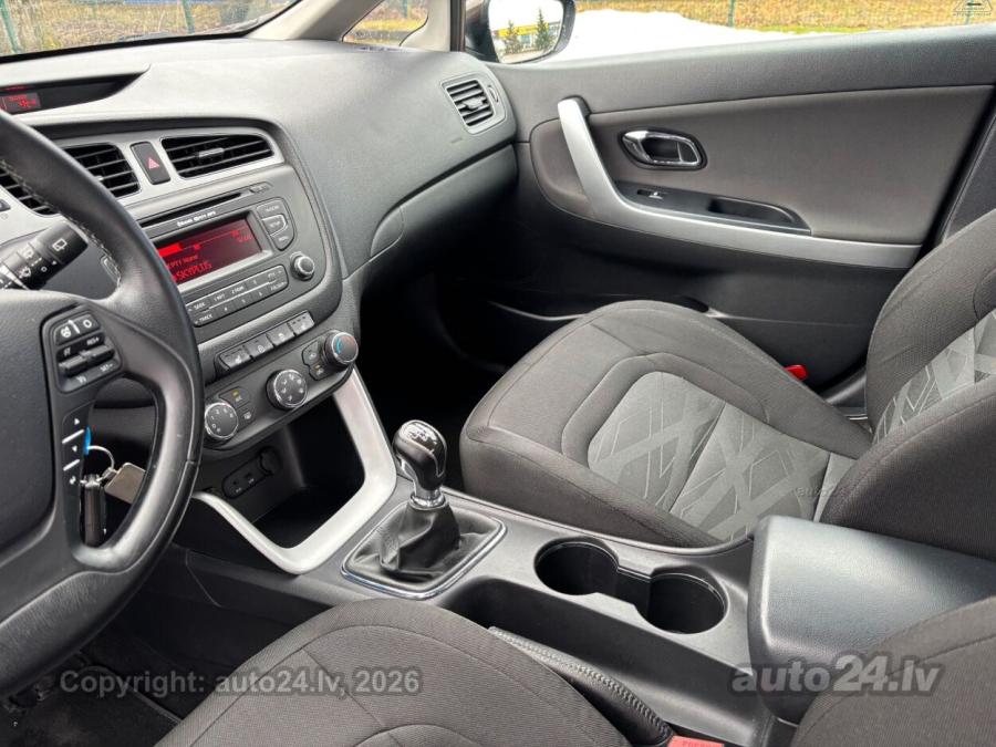 Kia Ceed 2013 Paide, ar dzinēja tilpumu 1.60 L un nobraukumu 169 tūkst. km par 4890 €, foto 12 vietnē AUTOMOTO.COM.LV