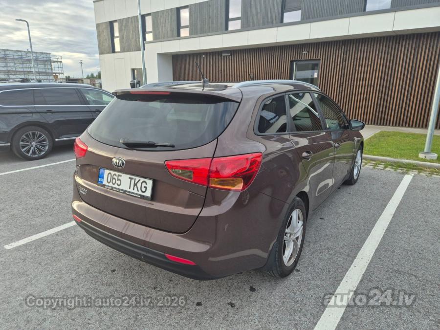 Kia Ceed 2013 in Tallinn, with an engine capacity of 1.60 L and mileage of 178 thousand km for 6590 €, photo 6 on AUTOMOTO.COM.LV