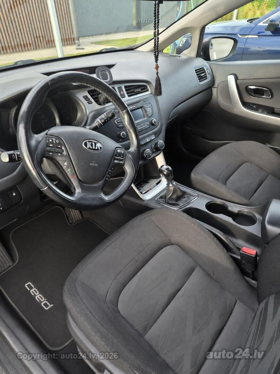 Kia Ceed 2013 in Tallinn, with an engine capacity of 1.60 L and mileage of 178 thousand km for 6590 €, photo 8 on AUTOMOTO.COM.LV