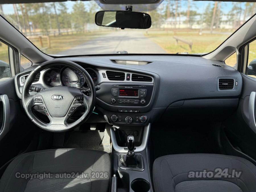 Kia Ceed 2014 in Tallinn, with an engine capacity of 1.60 L and mileage of 230 thousand km for 4490 €, photo 10 on AUTOMOTO.COM.LV