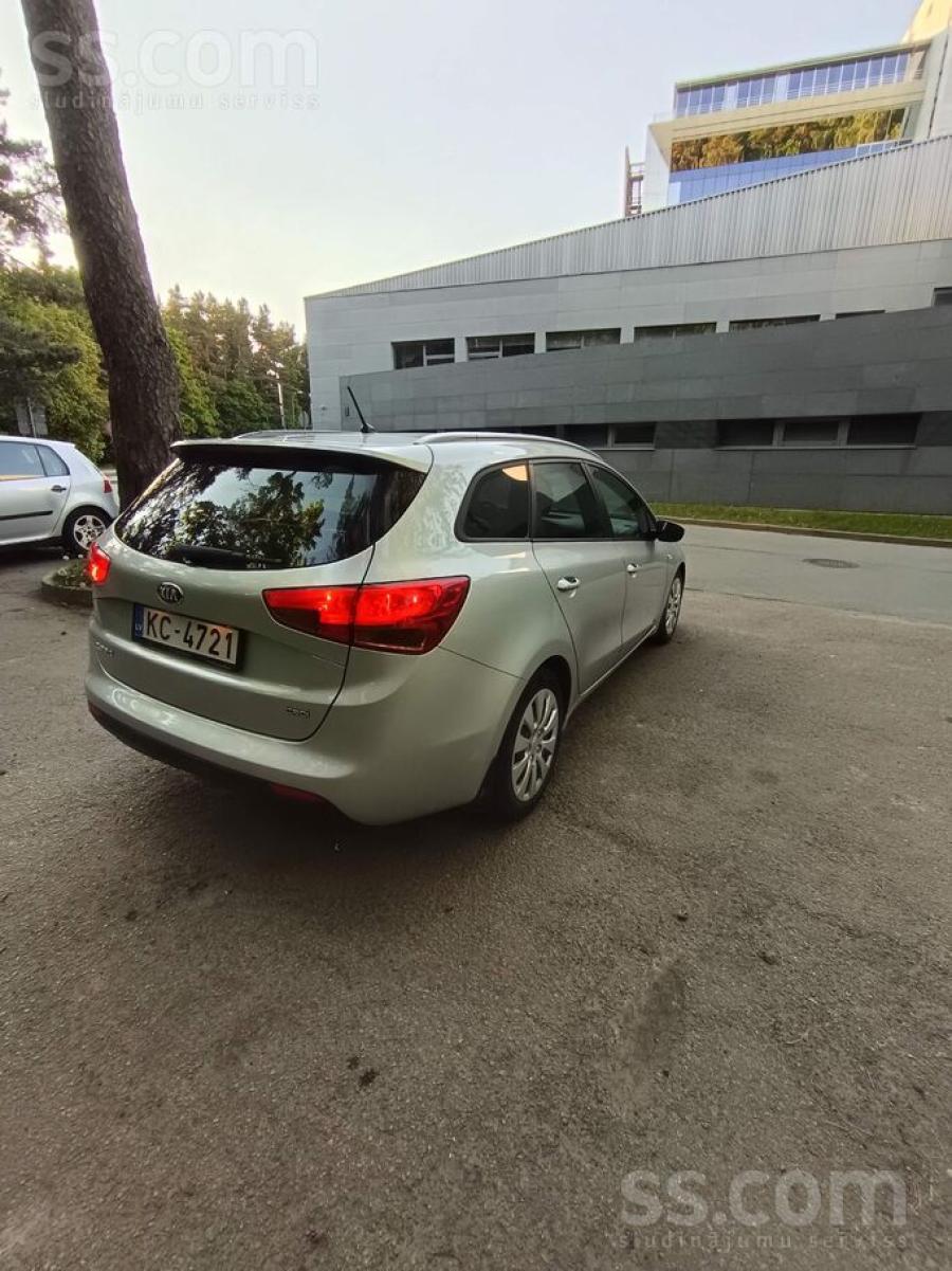 Kia Ceed 2014 Rīga, ar dzinēja tilpumu 1.40 L un nobraukumu 356 tūkst. km par 2400 €, foto 5 vietnē AUTOMOTO.COM.LV