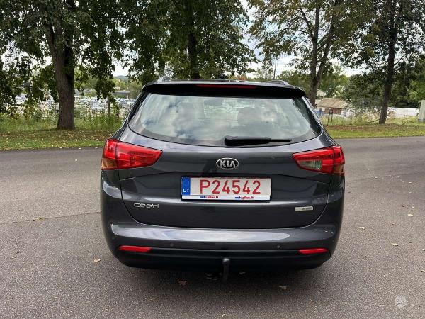 Kia Ceed 2014 in Alytus, with an engine capacity of 1.59 L and mileage of 277 thousand km for 4600 €, photo 7 on AUTOMOTO.COM.LV