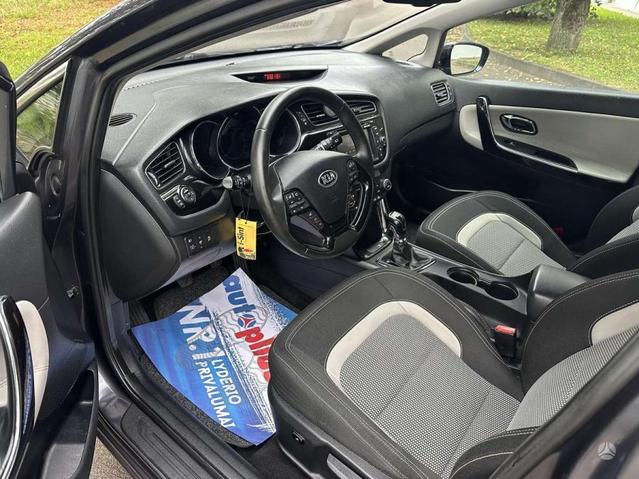 Kia Ceed 2014 in Alytus, with an engine capacity of 1.59 L and mileage of 277 thousand km for 4600 €, photo 10 on AUTOMOTO.COM.LV