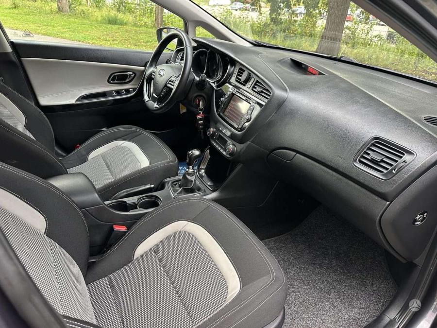 Kia Ceed 2014 in Alytus, with an engine capacity of 1.59 L and mileage of 277 thousand km for 4600 €, photo 21 on AUTOMOTO.COM.LV