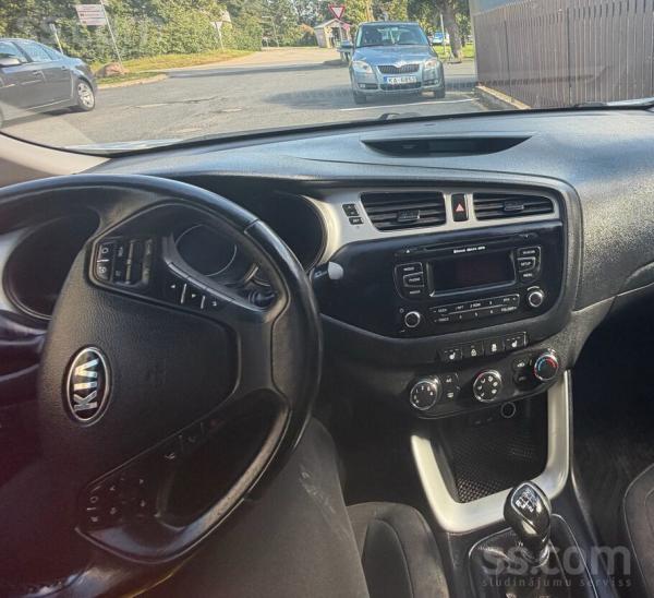Kia Ceed 2015 Ogre, ar dzinēja tilpumu 1.60 L un nobraukumu 232 tūkst. km par 2800 €, foto 8 vietnē AUTOMOTO.COM.LV