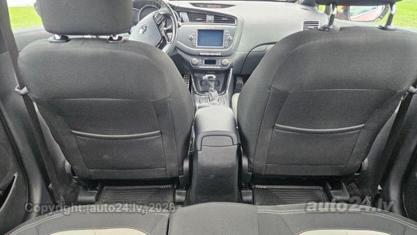Kia Ceed 2016 in Tallinn, with an engine capacity of 1.60 L and mileage of 186 thousand km for 8499 €, photo 11 on AUTOMOTO.COM.LV