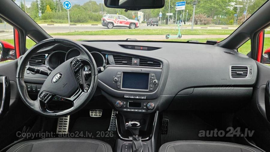 Kia Ceed 2016 Tallina, ar dzinēja tilpumu 1.60 L un nobraukumu 186 tūkst. km par 8499 €, foto 12 vietnē AUTOMOTO.COM.LV