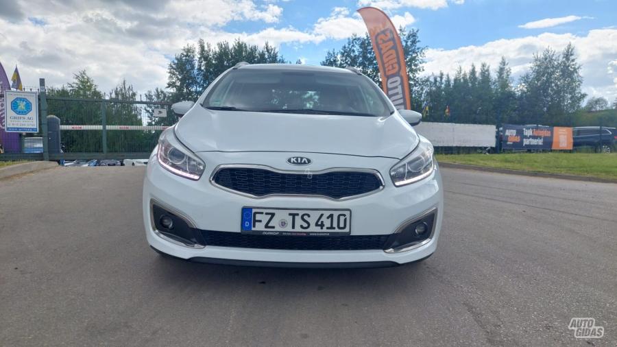 Kia Ceed 2016 in Kaunas, with an engine capacity of 1.40 L and mileage of 103 thousand km for 7300 €, photo 3 on AUTOMOTO.COM.LV