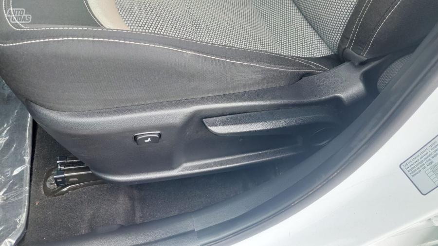 Kia Ceed 2016 in Kaunas, with an engine capacity of 1.40 L and mileage of 103 thousand km for 7300 €, photo 10 on AUTOMOTO.COM.LV