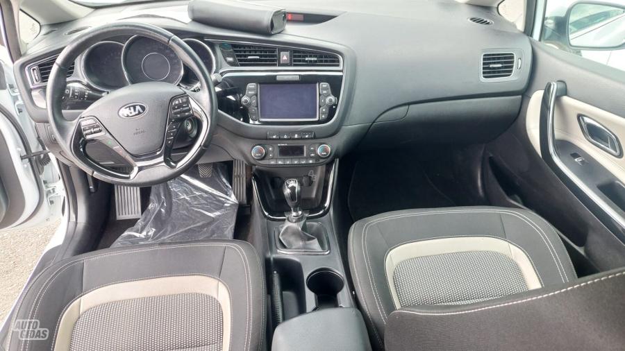 Kia Ceed 2016 in Kaunas, with an engine capacity of 1.40 L and mileage of 103 thousand km for 7300 €, photo 14 on AUTOMOTO.COM.LV