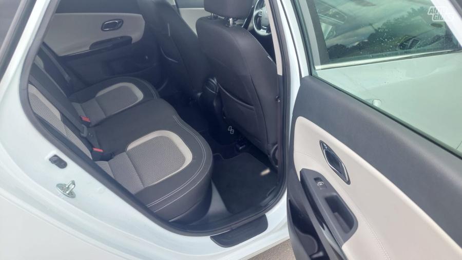 Kia Ceed 2016 in Kaunas, with an engine capacity of 1.40 L and mileage of 103 thousand km for 7300 €, photo 15 on AUTOMOTO.COM.LV