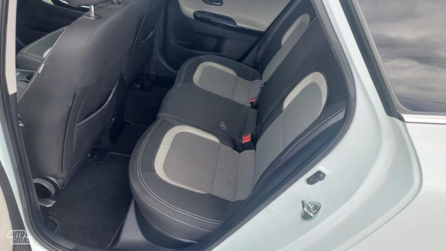 Kia Ceed 2016 in Kaunas, with an engine capacity of 1.40 L and mileage of 103 thousand km for 7300 €, photo 17 on AUTOMOTO.COM.LV