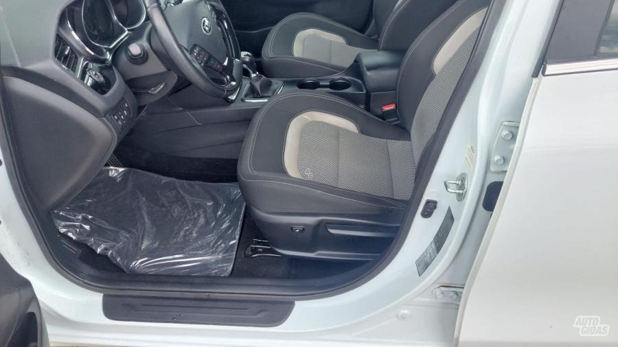 Kia Ceed 2016 in Kaunas, with an engine capacity of 1.40 L and mileage of 103 thousand km for 7300 €, photo 23 on AUTOMOTO.COM.LV