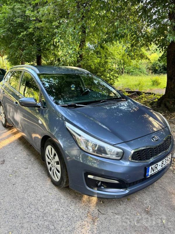 Kia Ceed 2017 Rīga, ar dzinēja tilpumu 1.60 L un nobraukumu 433 tūkst. km par 4950 €, foto 1 vietnē AUTOMOTO.COM.LV