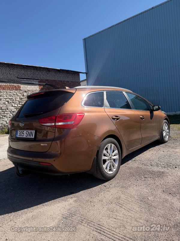 Kia Ceed 2017 in Tallinn, with an engine capacity of 1.60 L and mileage of 239 thousand km for 5500 €, photo 4 on AUTOMOTO.COM.LV