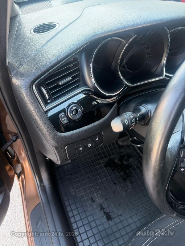 Kia Ceed 2017 in Tallinn, with an engine capacity of 1.60 L and mileage of 239 thousand km for 5500 €, photo 10 on AUTOMOTO.COM.LV