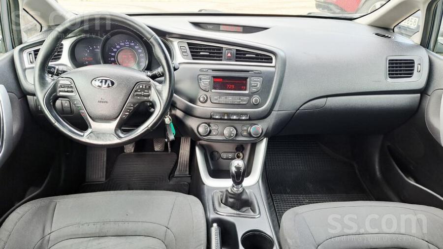 Kia Ceed 2017 Rīga, ar dzinēja tilpumu 1.60 L un nobraukumu 437 tūkst. km par 3500 €, foto 7 vietnē AUTOMOTO.COM.LV