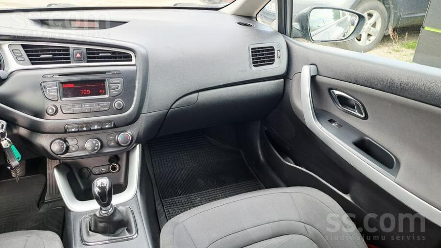 Kia Ceed 2017 Rīga, ar dzinēja tilpumu 1.60 L un nobraukumu 437 tūkst. km par 3500 €, foto 8 vietnē AUTOMOTO.COM.LV