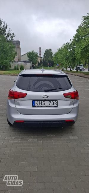 Kia Ceed 2018 in Vilnius, with an engine capacity of 1.40 L and mileage of 150 thousand km for 6000 €, photo 3 on AUTOMOTO.COM.LV