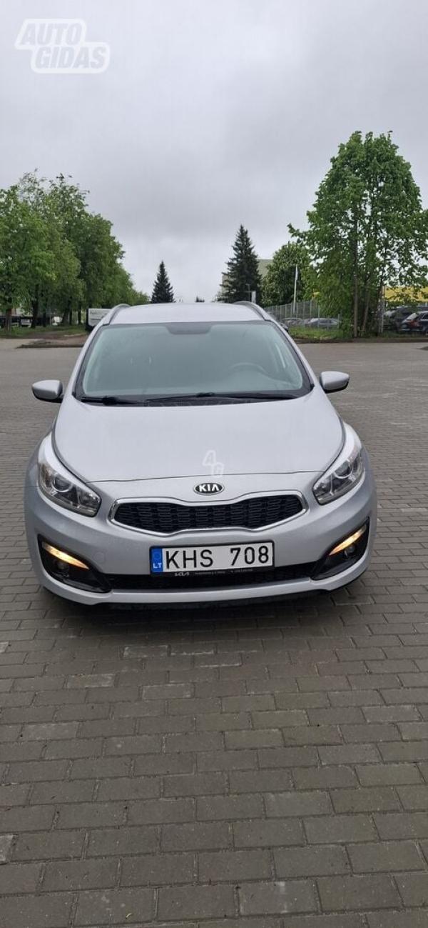 Kia Ceed 2018 in Vilnius, with an engine capacity of 1.40 L and mileage of 150 thousand km for 7500 €, photo 4 on AUTOMOTO.COM.LV