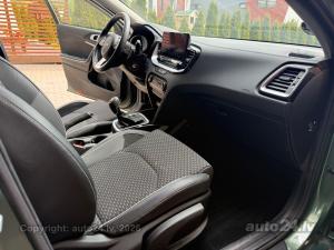Kia Ceed 2022 in Tallinn, with an engine capacity of 1.50 L and mileage of 35 thousand km for 10999 €, photo 15 on AUTOMOTO.COM.LV