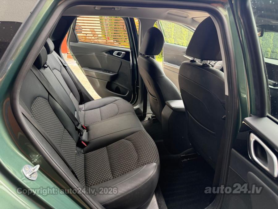 Kia Ceed 2022 in Tallinn, with an engine capacity of 1.50 L and mileage of 35 thousand km for 10999 €, photo 17 on AUTOMOTO.COM.LV