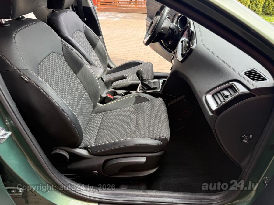 Kia Ceed 2022 in Tallinn, with an engine capacity of 1.50 L and mileage of 35 thousand km for 10999 €, photo 19 on AUTOMOTO.COM.LV