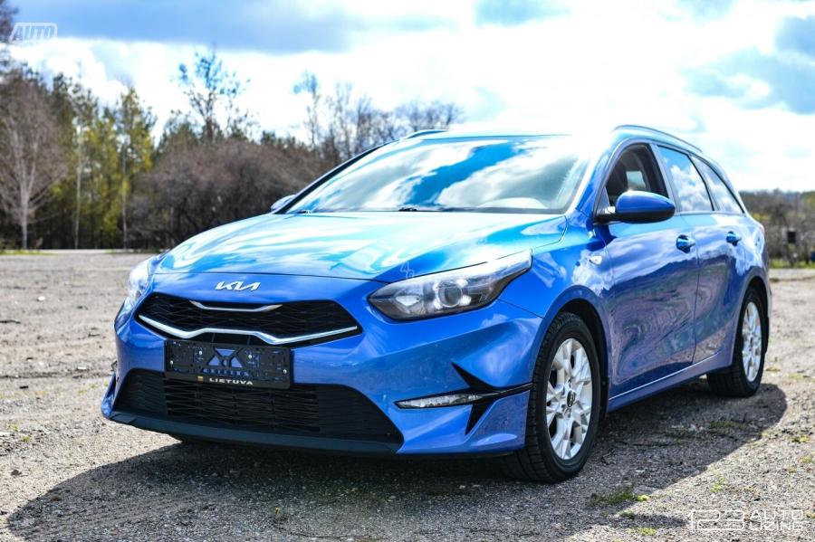 Kia Ceed 2023 in Kretinga, with an engine capacity of 1.50 L and mileage of 72 thousand km for 14700 €, photo 1 on AUTOMOTO.COM.LV