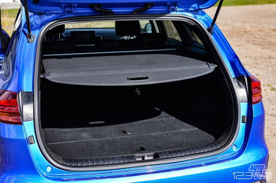 Kia Ceed 2023 in Kretinga, with an engine capacity of 1.50 L and mileage of 72 thousand km for 14700 €, photo 8 on AUTOMOTO.COM.LV