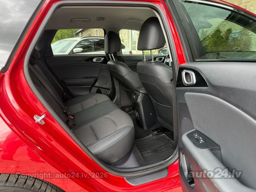 Kia Ceed 2023 Tallina, ar dzinēja tilpumu 1.50 L un nobraukumu 64 tūkst. km par 19990 €, foto 8 vietnē AUTOMOTO.COM.LV