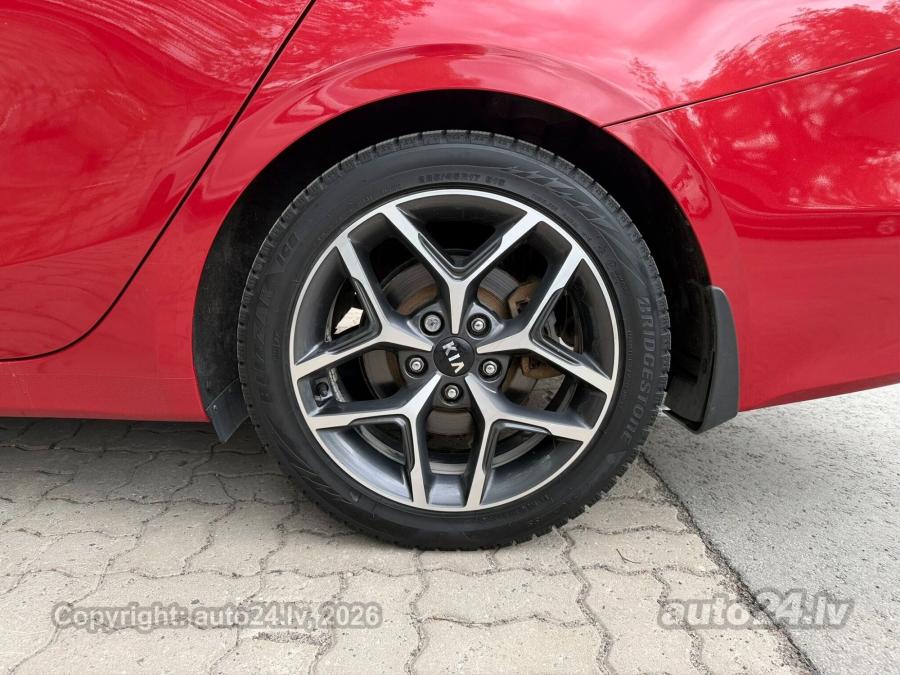Kia Ceed 2023 Tallina, ar dzinēja tilpumu 1.50 L un nobraukumu 64 tūkst. km par 19990 €, foto 14 vietnē AUTOMOTO.COM.LV