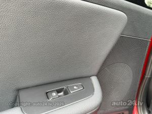 Kia Ceed 2023 Tallina, ar dzinēja tilpumu 1.50 L un nobraukumu 64 tūkst. km par 19990 €, foto 24 vietnē AUTOMOTO.COM.LV