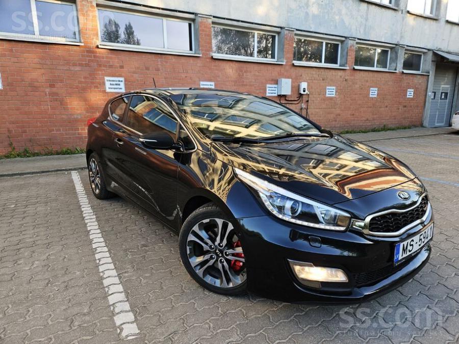 Violet Kia Ceed 2014 in Riga, with an engine capacity of 1.60 L and mileage of 220 thousand km for 5500 €, photo 1 on AUTOMOTO.COM.LV