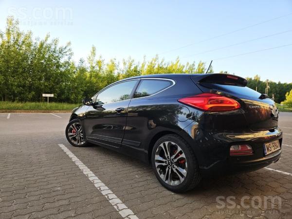 Фиолетовый Киа Сид 2014 в Рига, объемом двигателя 1.60 л и пробегом 220 тыс. км за 5500 €, фото 4 на AUTOMOTO.COM.LV