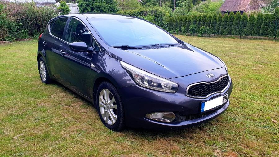 Violet Kia Ceed 2014 in Kaunas, with an engine capacity of 1.60 L and mileage of 291 thousand km for 5100 €, photo 1 on AUTOMOTO.COM.LV