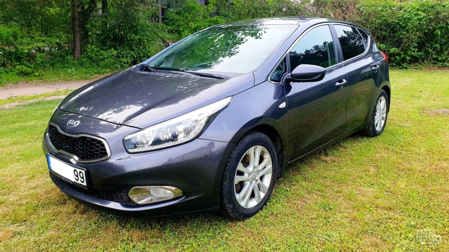 Violet Kia Ceed 2014 in Kaunas, with an engine capacity of 1.60 L and mileage of 291 thousand km for 5100 €, photo 8 on AUTOMOTO.COM.LV