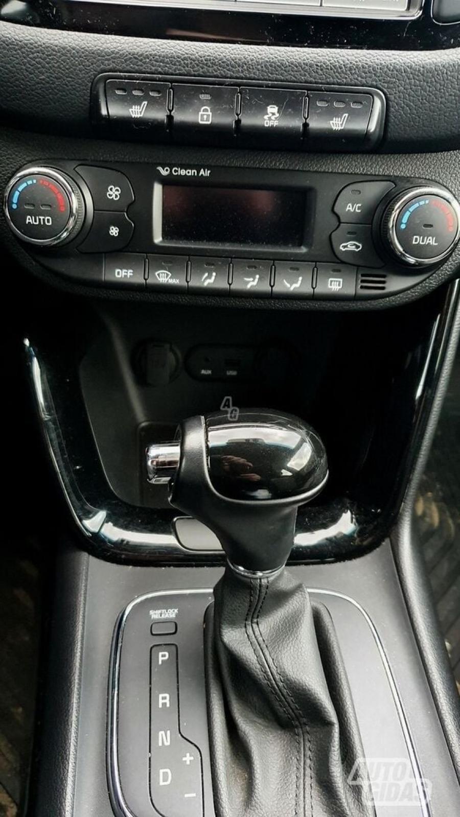 Violet Kia Ceed 2014 in Kaunas, with an engine capacity of 1.60 L and mileage of 291 thousand km for 5100 €, photo 18 on AUTOMOTO.COM.LV
