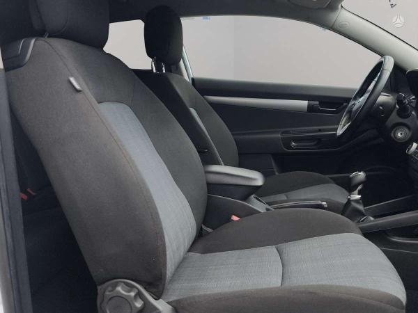 Balts Kia Ceed 2012 Viļņa, ar dzinēja tilpumu 1.60 L un nobraukumu 189 tūkst. km par 3999 €, foto 8 vietnē AUTOMOTO.COM.LV