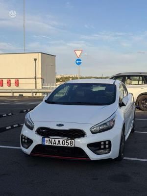 Balts Kia Ceed 2015 Viļņa, ar dzinēja tilpumu 1.59 L un nobraukumu 190 tūkst. km par 6100 €, foto 4 vietnē AUTOMOTO.COM.LV