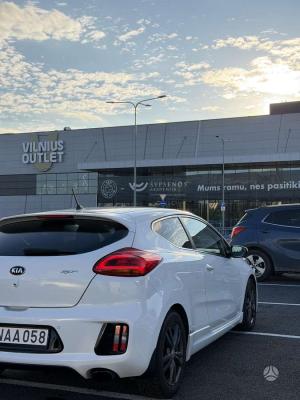 Balts Kia Ceed 2015 Viļņa, ar dzinēja tilpumu 1.59 L un nobraukumu 190 tūkst. km par 6100 €, foto 5 vietnē AUTOMOTO.COM.LV