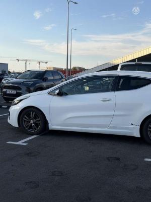 Balts Kia Ceed 2015 Viļņa, ar dzinēja tilpumu 1.59 L un nobraukumu 190 tūkst. km par 6100 €, foto 6 vietnē AUTOMOTO.COM.LV
