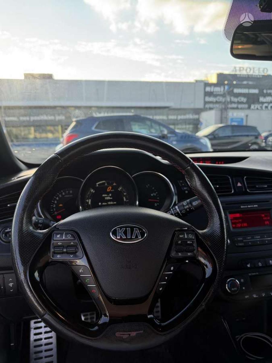 Balts Kia Ceed 2015 Viļņa, ar dzinēja tilpumu 1.59 L un nobraukumu 190 tūkst. km par 6100 €, foto 9 vietnē AUTOMOTO.COM.LV