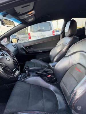 Balts Kia Ceed 2015 Viļņa, ar dzinēja tilpumu 1.59 L un nobraukumu 190 tūkst. km par 6100 €, foto 10 vietnē AUTOMOTO.COM.LV