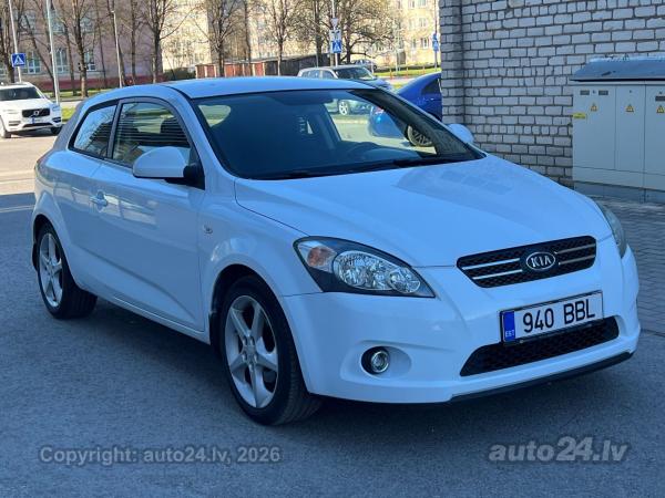 White Kia Ceed 2008 in Narva, with an engine capacity of 1.60 L and mileage of 1710 thousand km for 1999 €, photo 6 on AUTOMOTO.COM.LV
