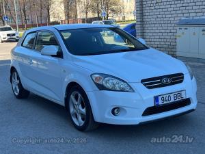 White Kia Ceed 2008 in Narva, with an engine capacity of 1.60 L and mileage of 1710 thousand km for 1999 €, photo 7 on AUTOMOTO.COM.LV