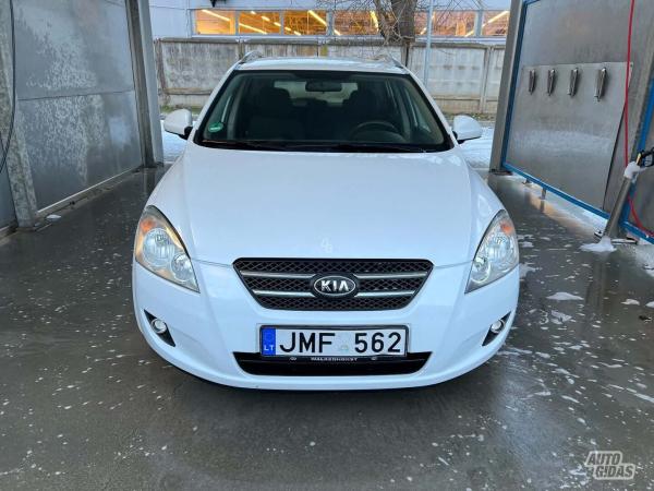 Balts Kia Ceed 2008 Viļņa, ar dzinēja tilpumu 1.60 L un nobraukumu 263 tūkst. km par 800 €, foto 2 vietnē AUTOMOTO.COM.LV